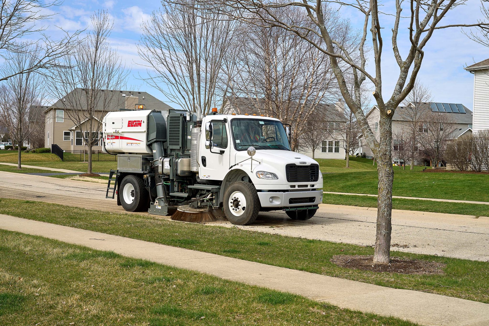 Elgin Sweeper Debuts RegenX1 - Rock Products Magazine